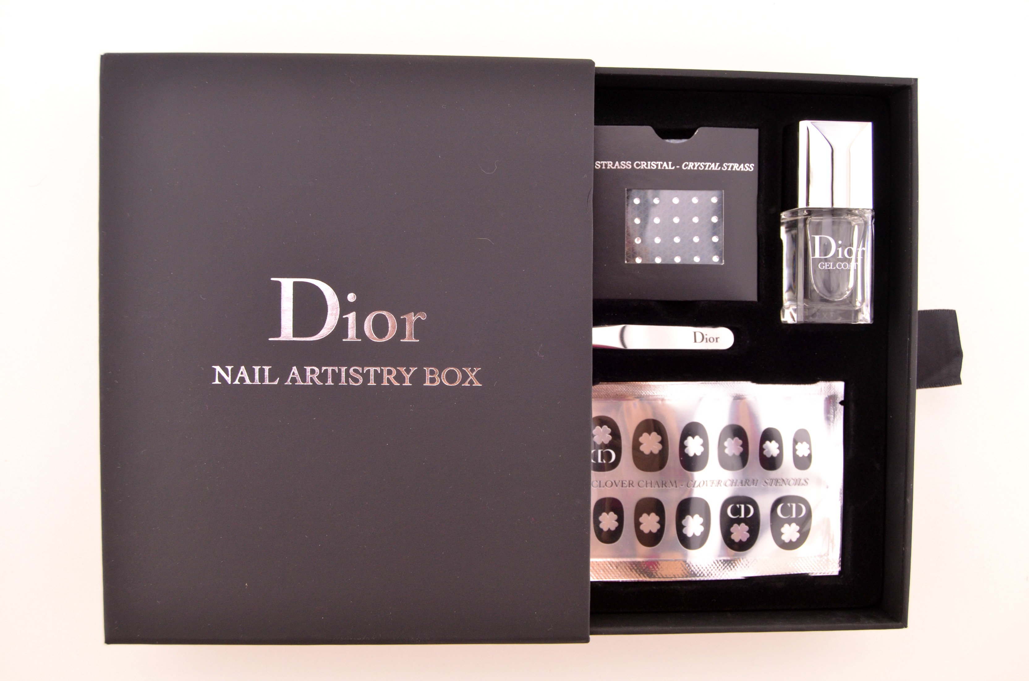 Dior Nail Artistry Box i (1) – The Pink Millennial