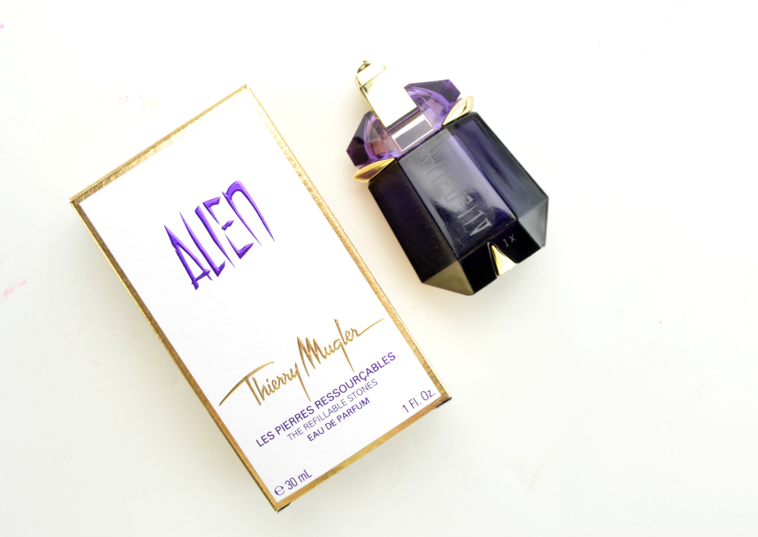 Thierry Mugler Alien (2) – The Pink Millennial